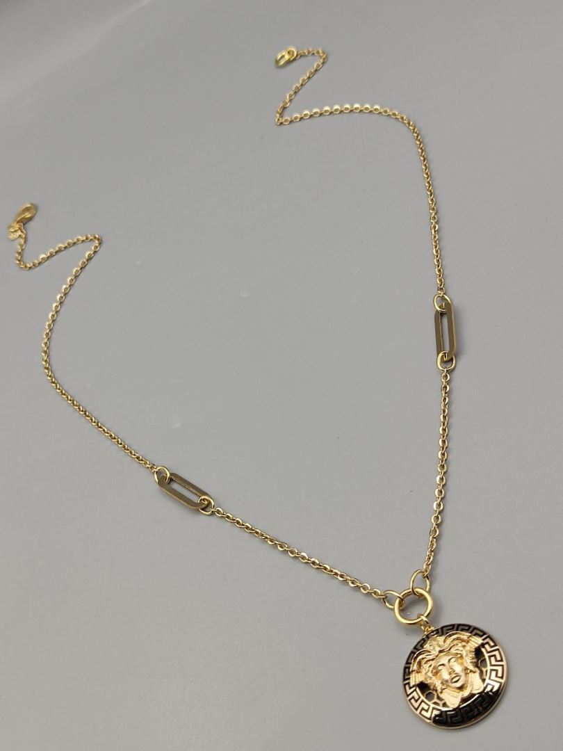 خرید آنلاین گردنبند ورساچه | ریماس گالری